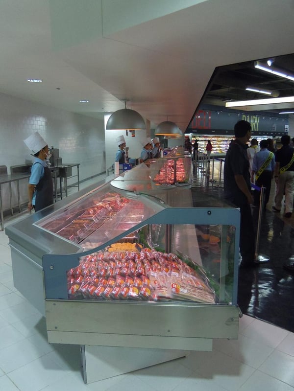 sm aura taguig zip code